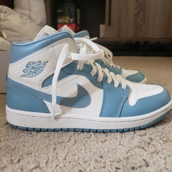 Nike | Shoes | Wmns Air Jordan Mid Unc | Poshmark